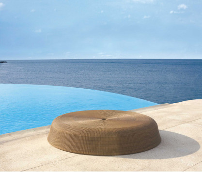 Woven resin top backrest for platform Ø 2 m